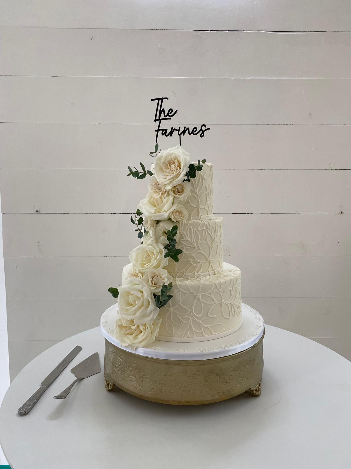 Wedding Cakes. Buttercream Pipped Flowers.